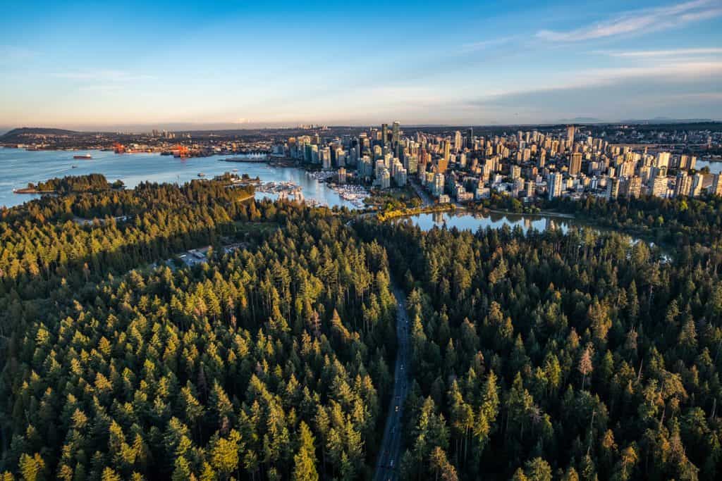 Stanley Park Totem Poles & Other Things to See in Stanley Park, Vancouver